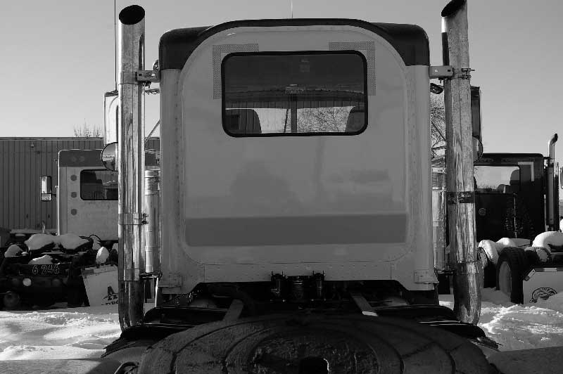Peterbilt Ultra Cab Unibilt 5.5" Extended Day Cab Conversion – Day Cab ...